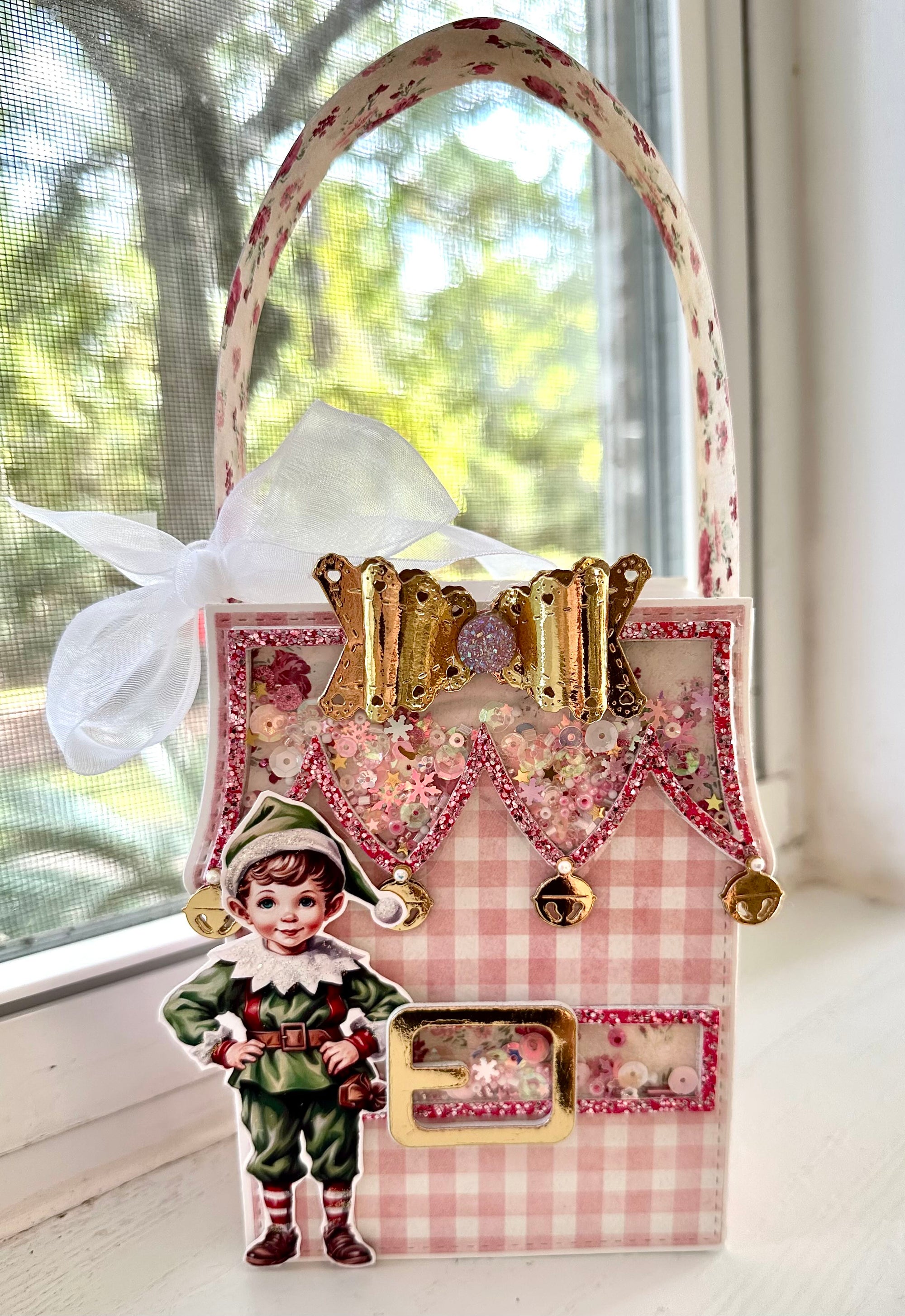 Elf Mini Album| Scrap Diva Designs
