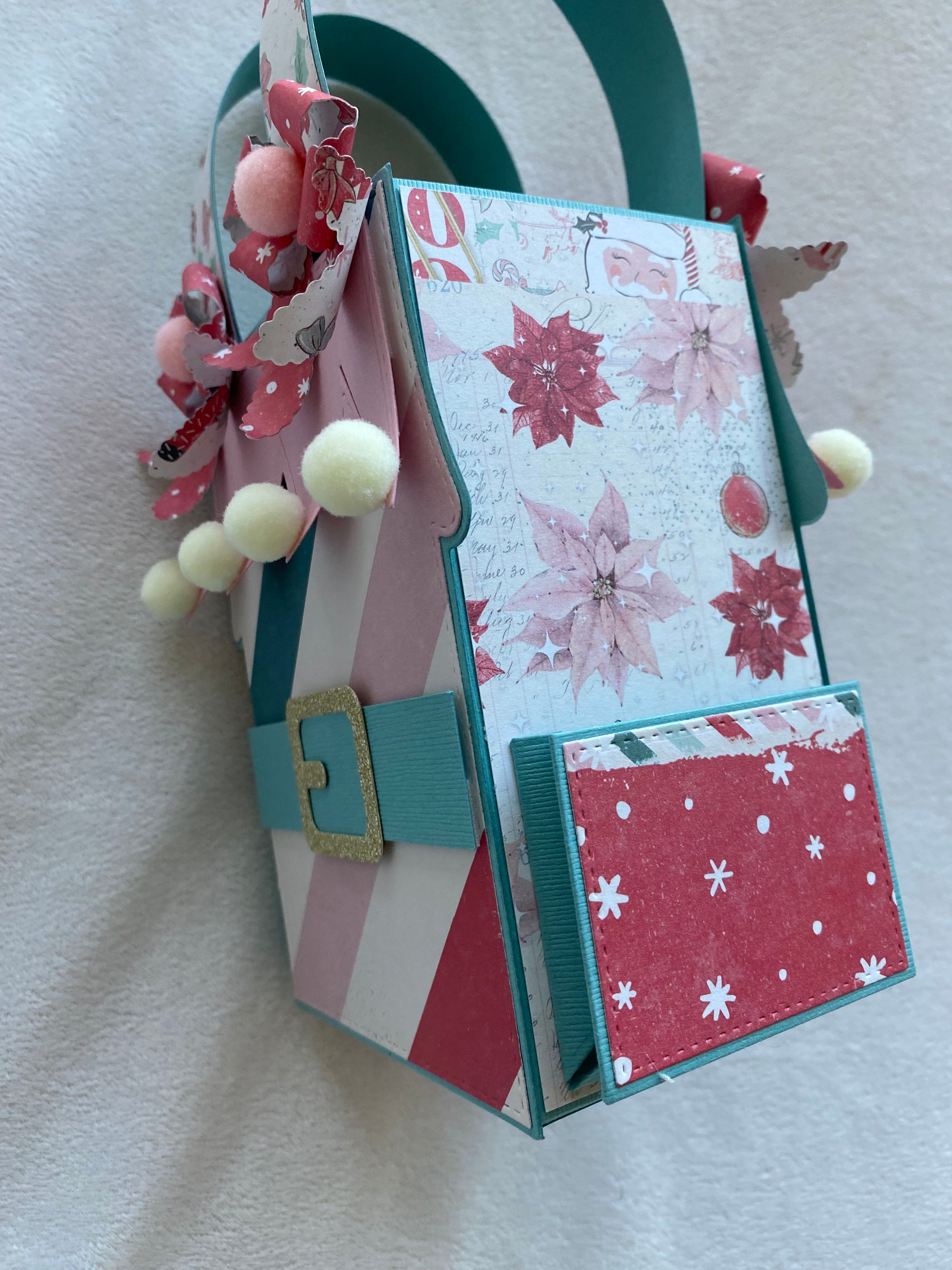 Elf Mini Album| Scrap Diva Designs